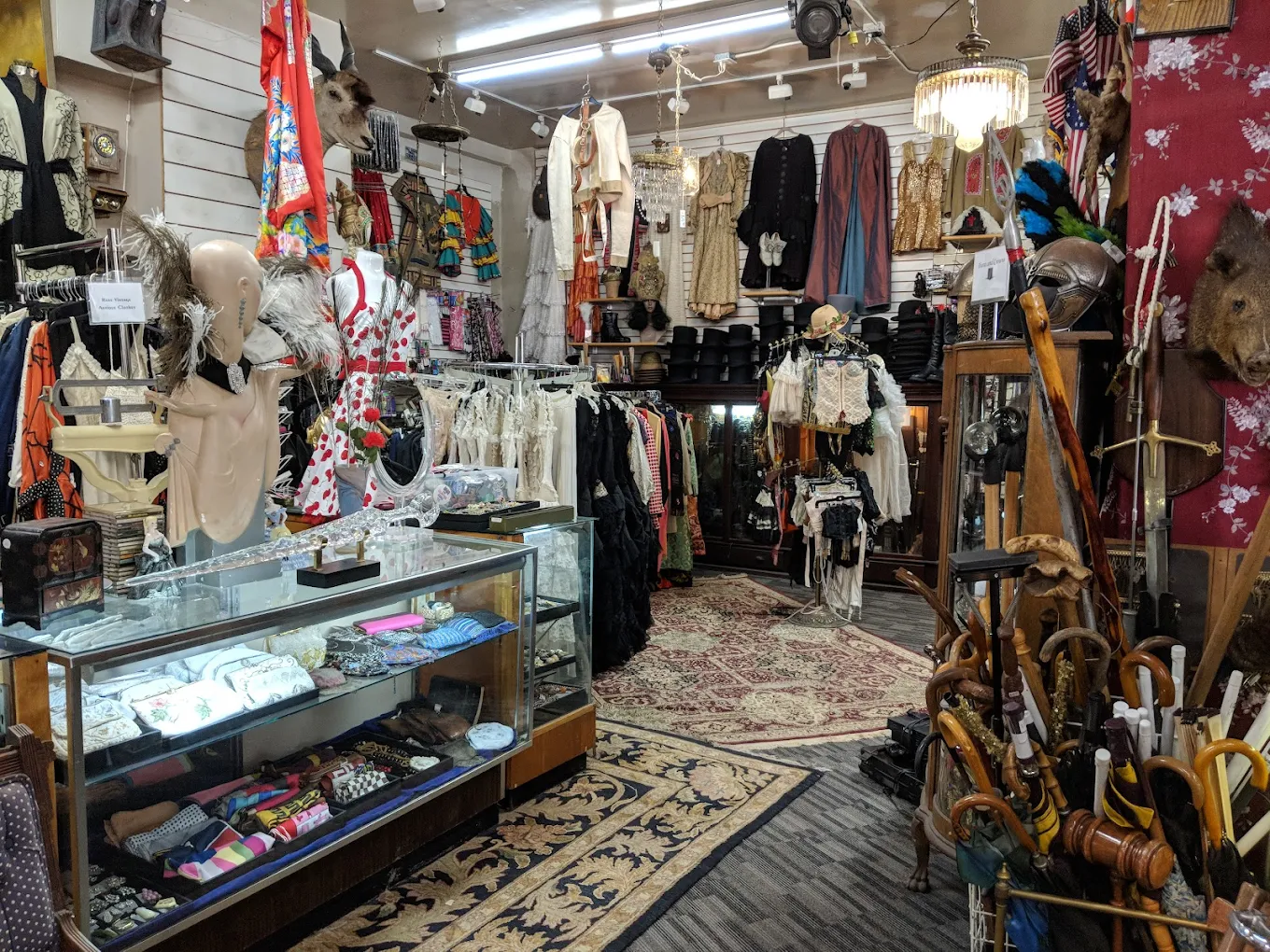 Top 30 Best Thrift Stores in Chicago - Country Club Magazine